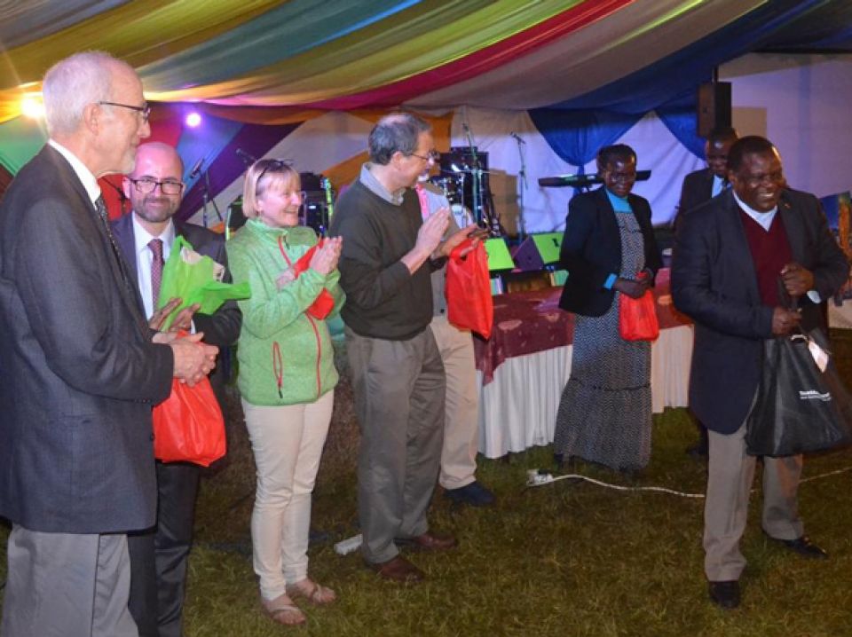 La Conférence mennonite mondiale et JC2033 - JC2033